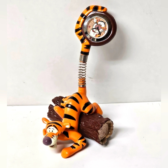 Disney | Art | Disney Winnie The Pooh Vintage Tigger Tail Spring Clock ...